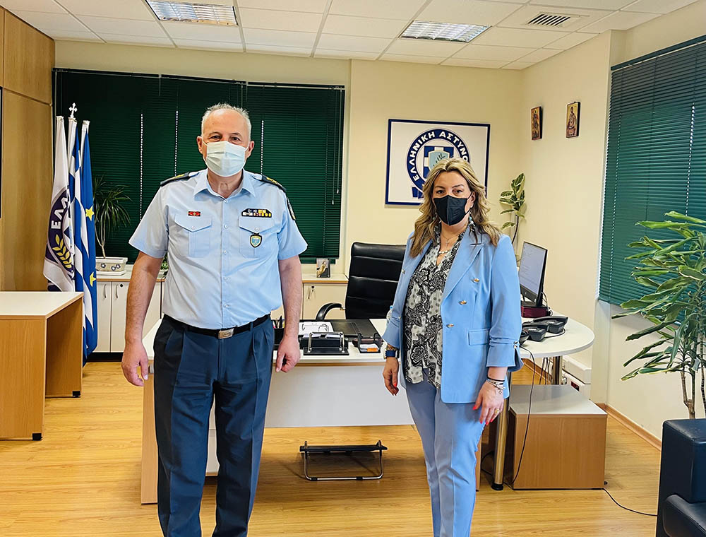 Στην Γενική Περιφερειακή Αστυνομική Δ/νση Δ.Μ. & στην Δ/νση Αστυνομίας ...